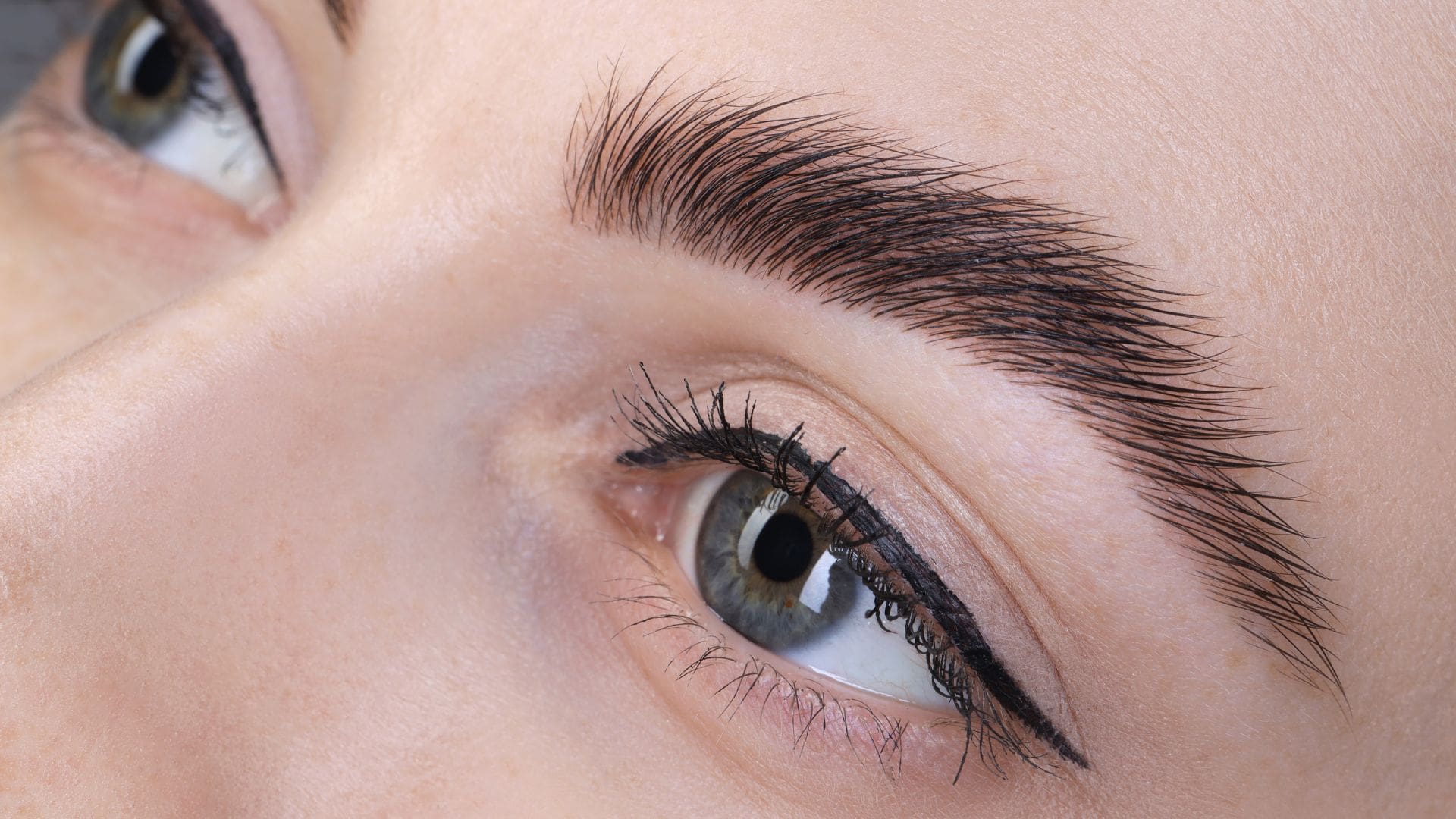 How to Achieve the Perfect Brow Shape